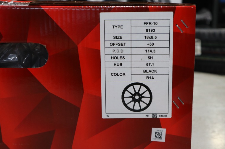 FFR10 매트블랙 경량휠 18인치